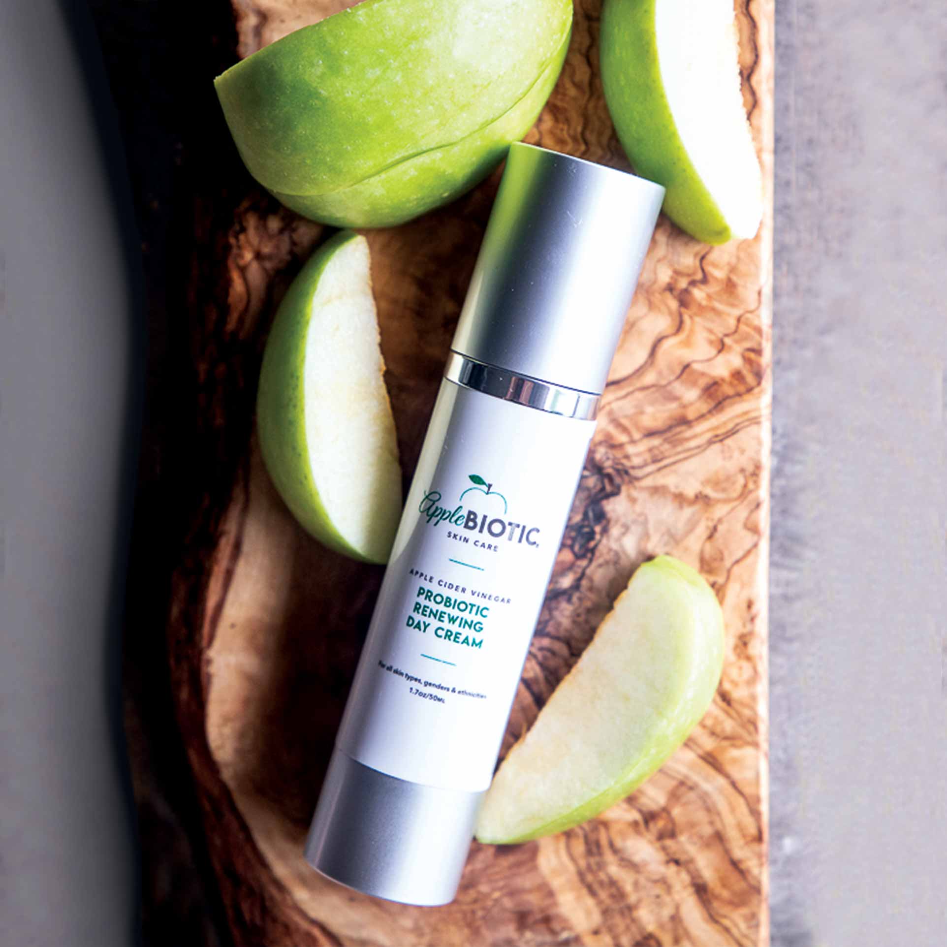 Apple Cider Vinegar Renewing Day Cream - applebiotic